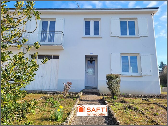 Maison à vendre - Descartes - 5 pièces - 3 chambres