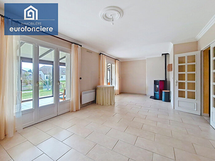 Maison à vendre - Saint-Lyé - 6 pièces - 4 chambres