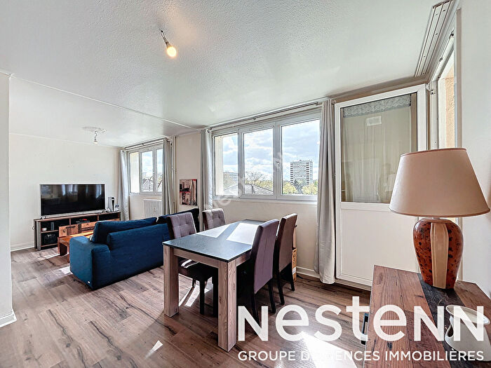Maisons à vendre et appartements à louer - 1