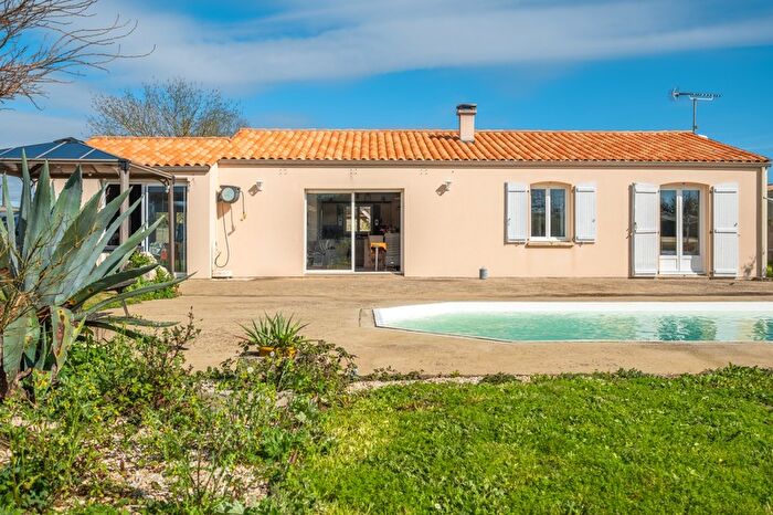 Maisons à vendre et appartements à louer - 1