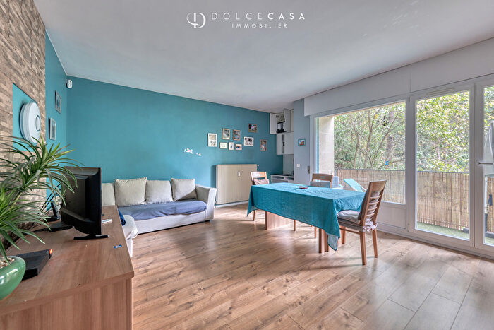 Appartement à vendre - Saint-Maurice, Gravelle, Hôpital - 4 pièces - 2 chambres