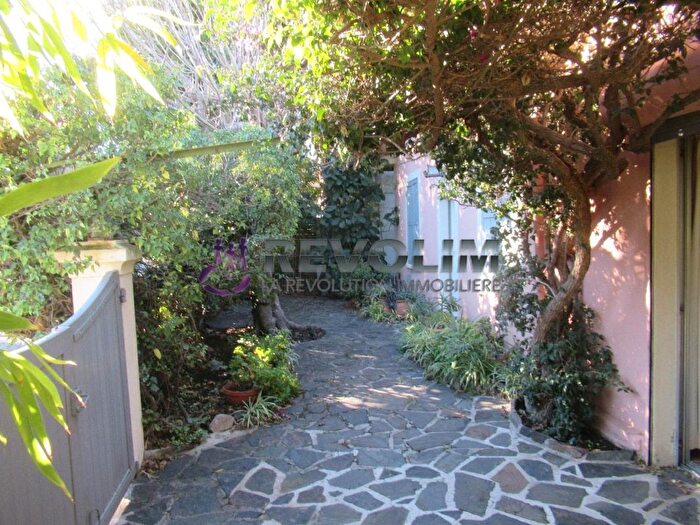 Maison à vendre - Cavalaire-sur-Mer - 4 pièces - 3 chambres