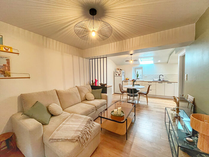 Appartement à vendre - Saint-Jean-Pied-de-Port - 2 pièces - 1 chambre