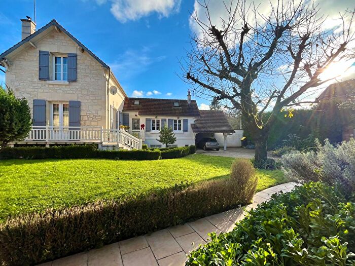 Maison à vendre - Tracy-le-Val - 8 pièces - 4 chambres