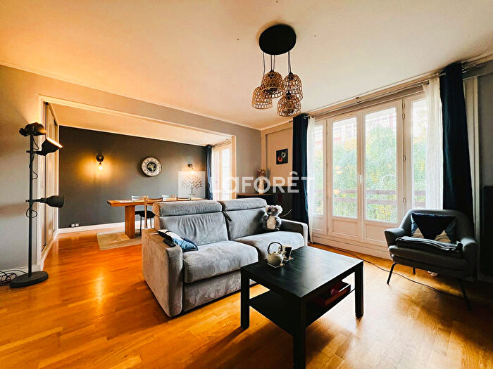 Appartement à vendre - Saint-Ouen-lAumône, Centre-ville, Prairie - 5 pièces - 3 chambres