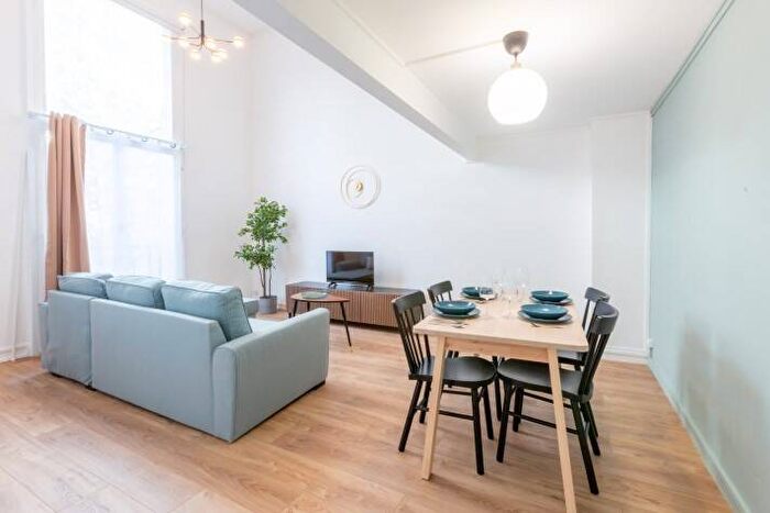 Appartement à louer - Vaugirard-Parc des Expositions, Paris ème arrondissement - 2 pièces - 1 chambre