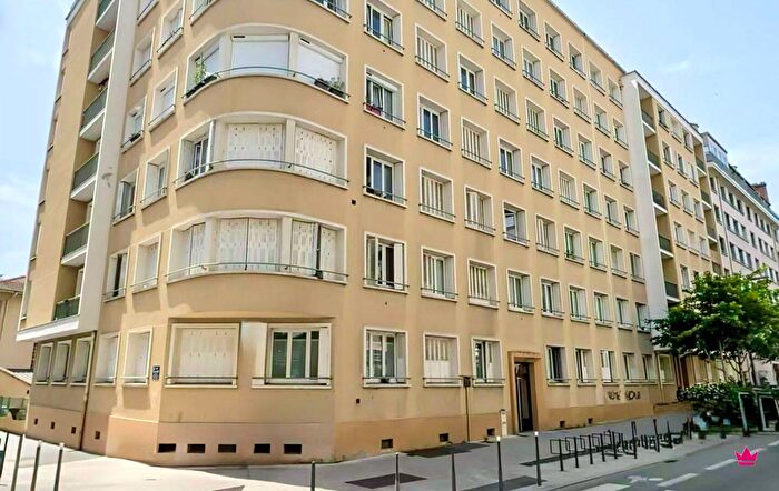 Cusset, Villeurbanne : Appartement 3 pièces à louer