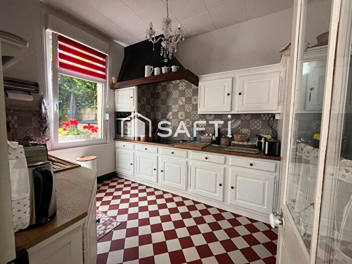 Maison à vendre - Boulogne-sur-Mer, Langevin, Charles de Gaulle - 8 pièces - 5 chambres