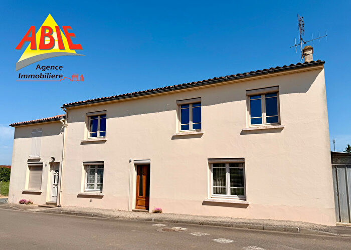 Maison 5 pièces à vendre à Saint-Martin-de-Fraigneau
