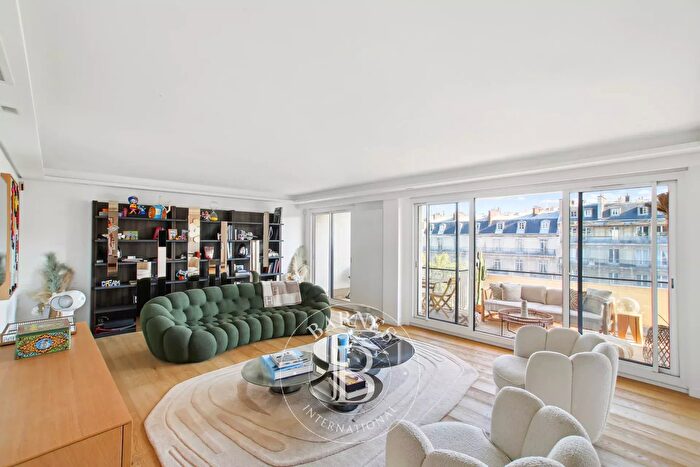 Appartement à louer - Paris e , Dauphine - 6 pièces - 4 chambres