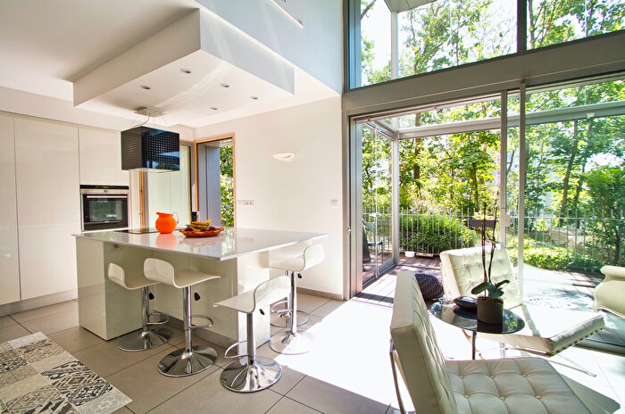 Appartement à vendre - Lyon e  - 5 pièces - 4 chambres