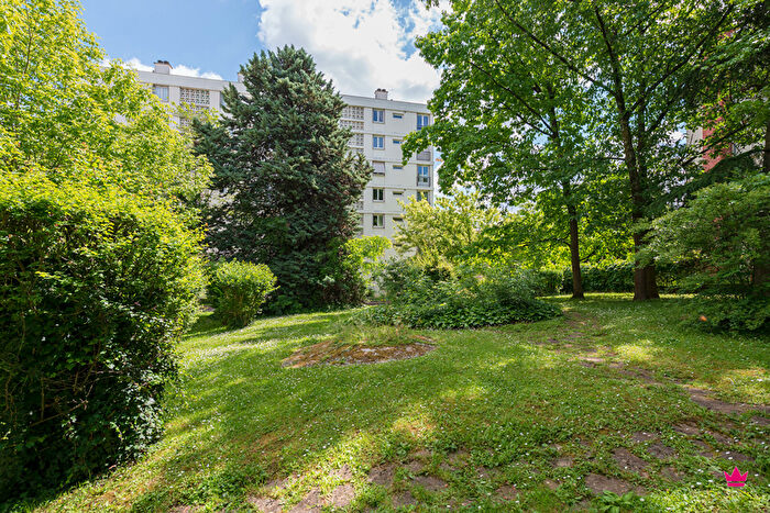 Appartement 3 pièces à vendre - Bron, Bron Piscine, Le Lessivas