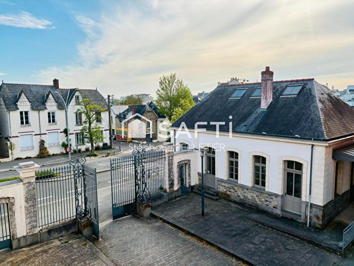 Appartement à vendre - Quartiers Ouest, Anatole France - 4 pièces - 3 chambres