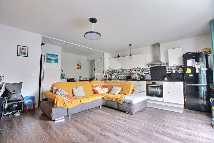 Appartement à vendre - Saint-Ouen, Centre-ville - 3 pièces - 2 chambres