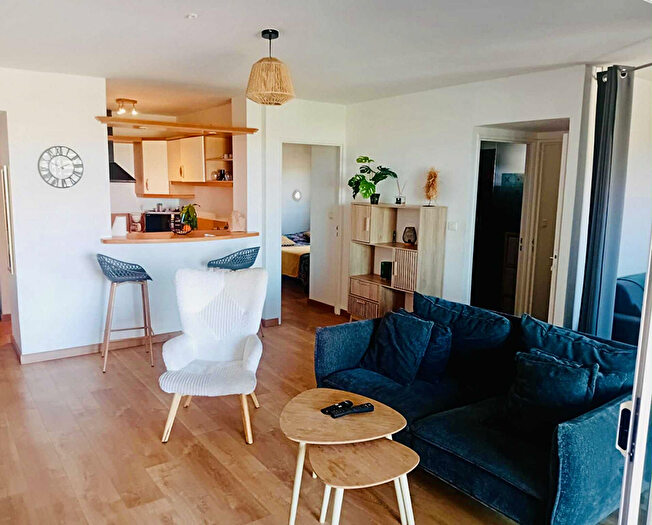 Appartement à vendre - Saint-Paul, Saint-Gilles les Bains - 4 pièces - 3 chambres