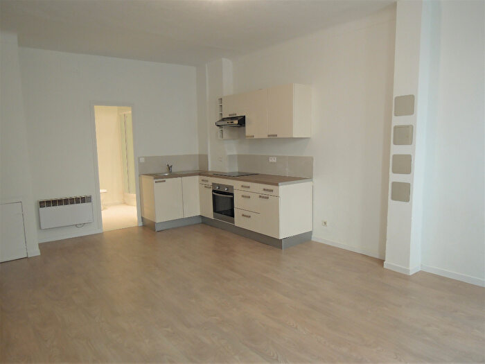 Appartement 1 pièce à Vence, Centre-ville, à louer