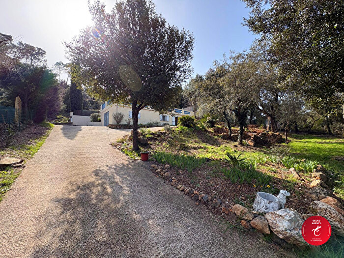 Maison à vendre - Vidauban - 6 pièces - 4 chambres