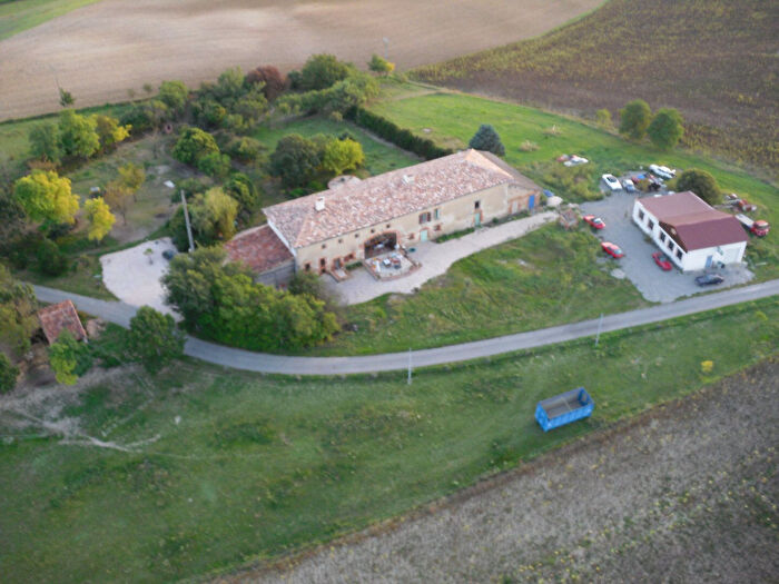 Maison à vendre - Saint-Sulpice-sur-Lèze - 15 pièces - 5 chambres