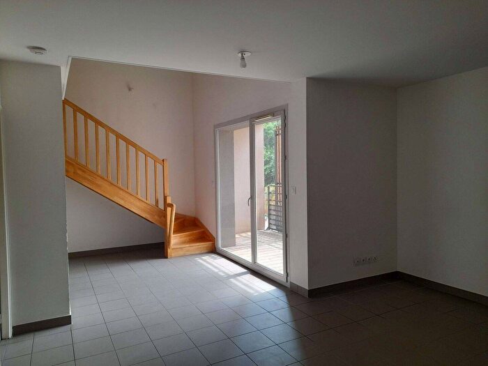 Appartement à louer - La-Graviere Beaunant, Sainte-Foy-lès-Lyon - 3 pièces - 2 chambres