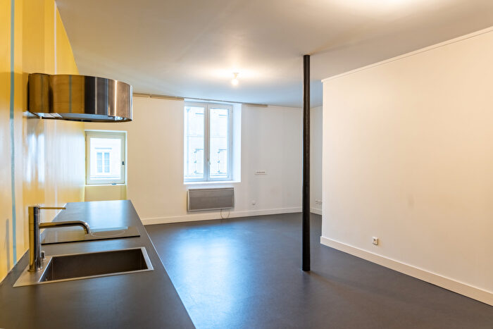 Appartement à louer - Orléans, Bannier, République - 2 pièces - 1 chambre