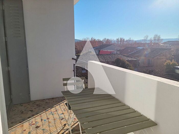 Appartement à louer - Centre Ville, Aix-en-Provence - 1 pièce