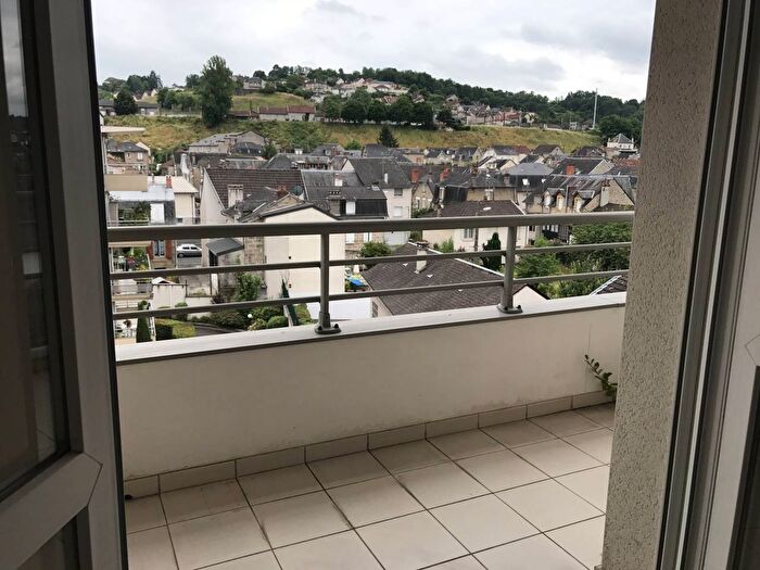 Appartement à louer - Bouygue, Brive-la-Gaillarde - 2 pièces - 1 chambre