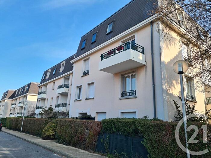 Appartement à louer - Pontault-Combault - 2 pièces - 1 chambre