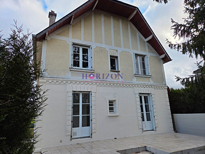 Maison à vendre - Boran-sur-Oise - 6 pièces - 4 chambres