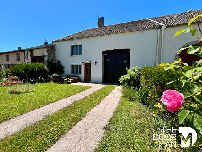 Maison 5 pièces à Chézeaux, à vendre