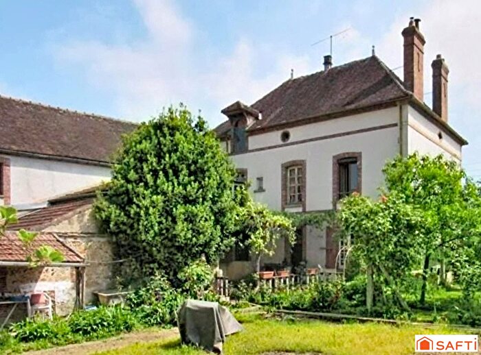 Maison à vendre - Villeneuve-sur-Yonne - 8 pièces - 5 chambres