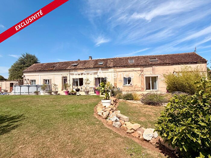 Maison 6 pièces à Saint-Valérien, à vendre