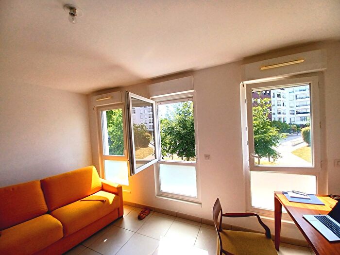 Appartement 1 pièce à Issy-les-Moulineaux, Les Epinettes, Le Fort, Les Hauts d'Issy, à vendre