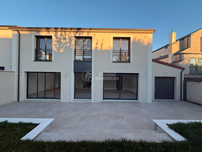 Maison 8 pièces à vendre à Le Chesnay, Glatigny, Rueil