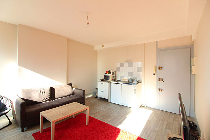 Besançon, Montrapon, Fontaine Ecu, Montboucons, Montjoux : Appartement 2 pièces à louer