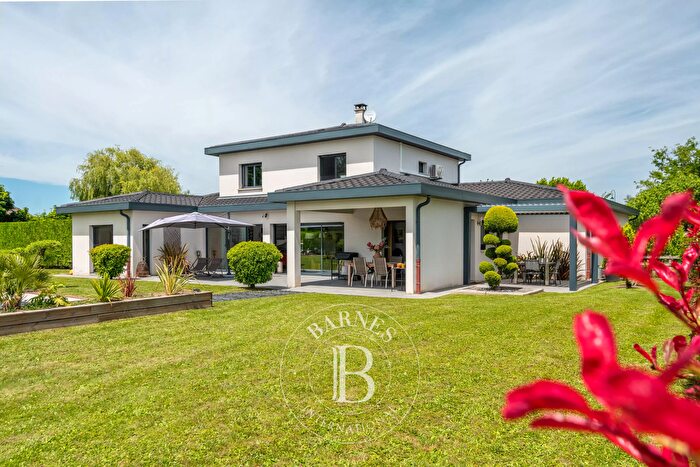 Maison 8 pièces à vendre - Saint-Pierre-de-Chandieu