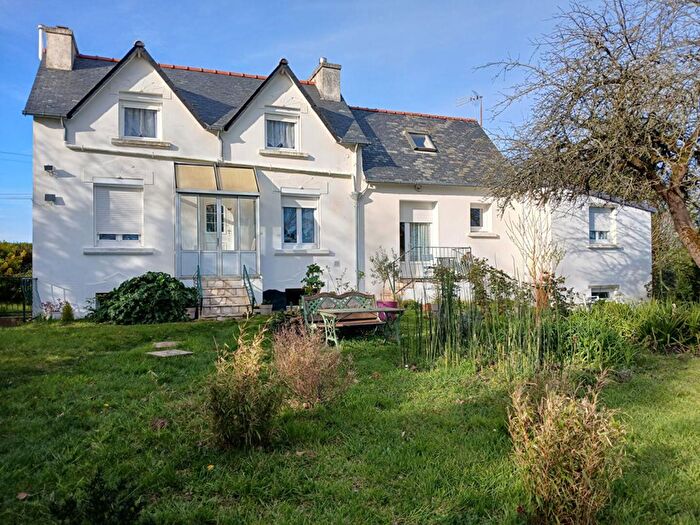 Maison à vendre - Landeleau - 4 pièces - 2 chambres