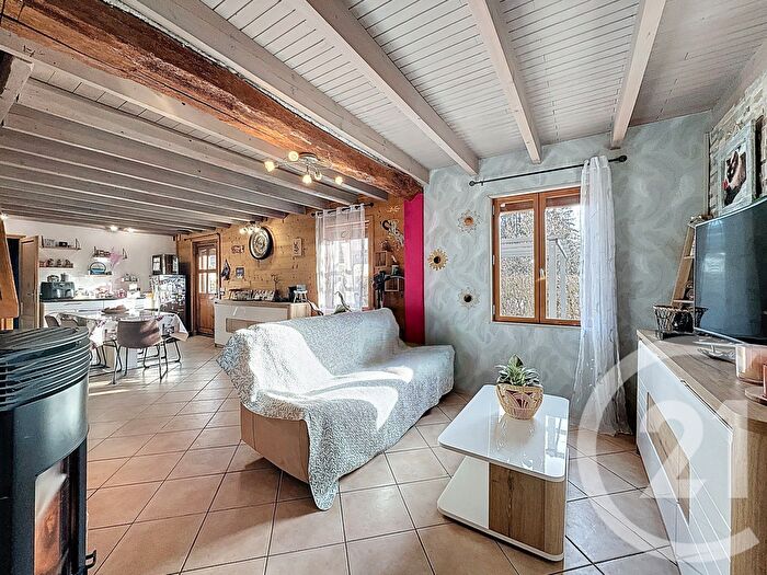 Maison à vendre - Taninges - 5 pièces - 4 chambres