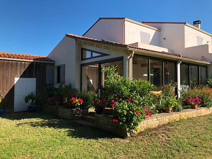 Maison à vendre - Saint-Pierre-dOléron - 9 pièces - 5 chambres