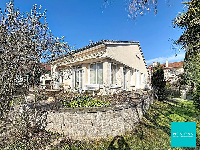 Maison à vendre - Feurs - 5 pièces - 3 chambres