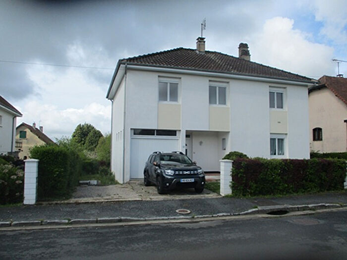 Maison à vendre - Saint-Yrieix-la-Perche - 6 pièces - 3 chambres