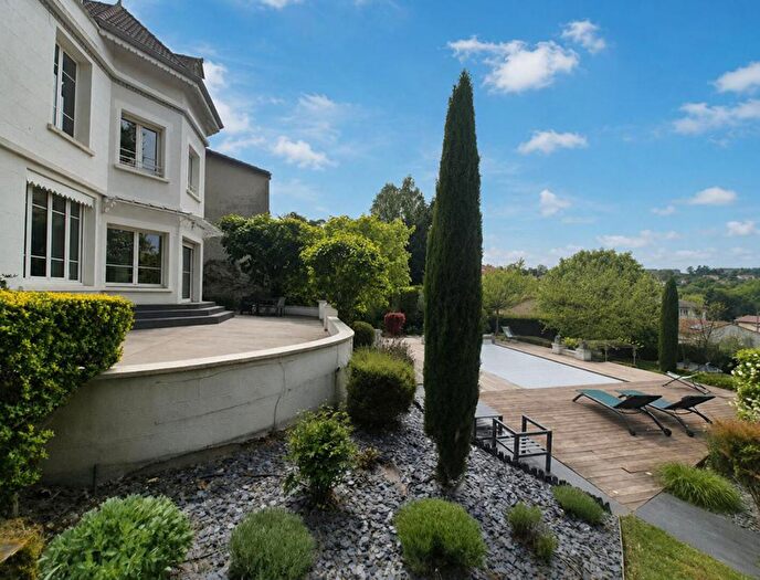 Saint-Étienne, Solaure, Croix de l'Orme, Le Mont, La Jomayère - Maison 8 pièces à vendre