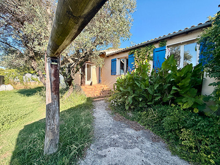 Maison à vendre - Bagnols-sur-Cèze, Saint-Martin, Bercon, Le Haut Castel - 5 pièces - 3 chambres