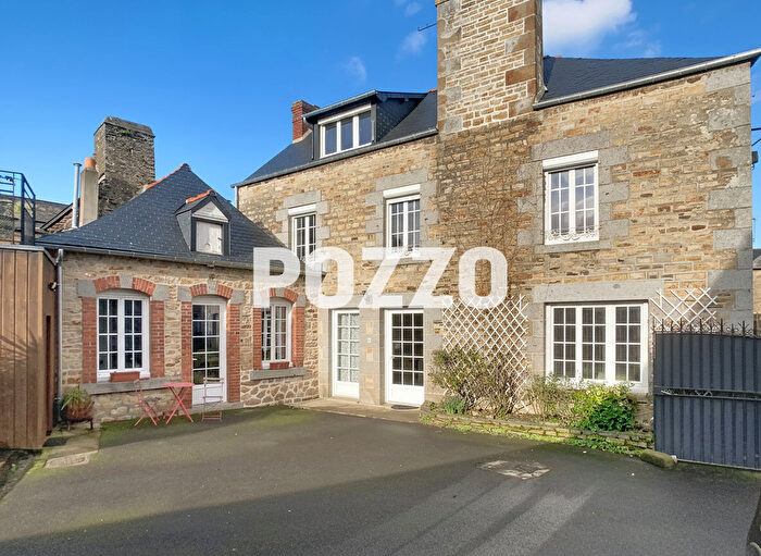 Maison 12 pièces à vendre à Antrain