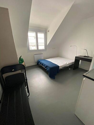 Appartement à louer - Courbevoie, Marceau République - 1 pièce