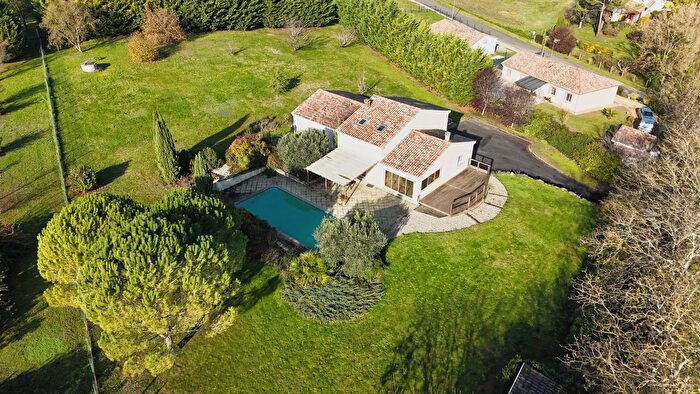 Maison à vendre - Saint-Barthélemy-dAgenais - 6 pièces - 5 chambres