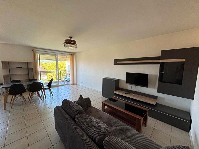 Cessy : Appartement 2 pièces à louer
