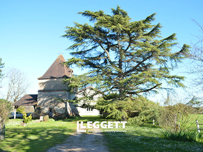 Maison à vendre - Bias - 10 pièces - 7 chambres