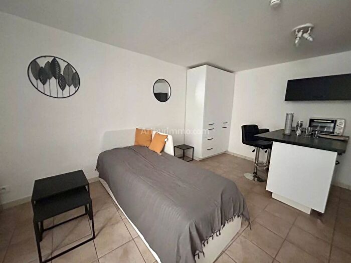 Appartement à louer - Ferrieres et lIle, Martigues - 1 pièce