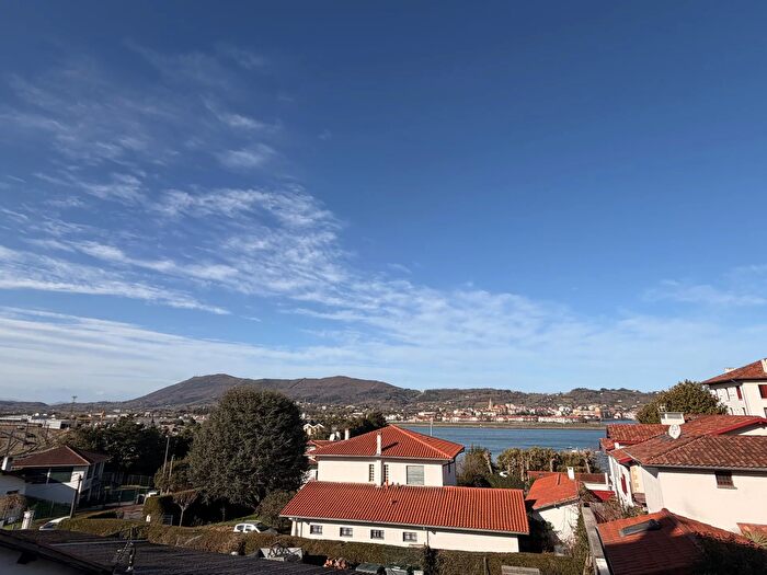 Appartement à vendre - Hendaye, Ville - 4 pièces - 3 chambres