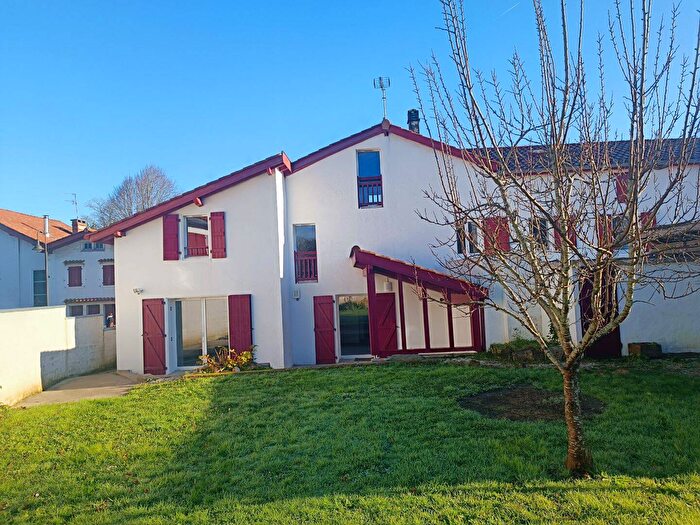 Maison 4 pièces à louer à Ustaritz
